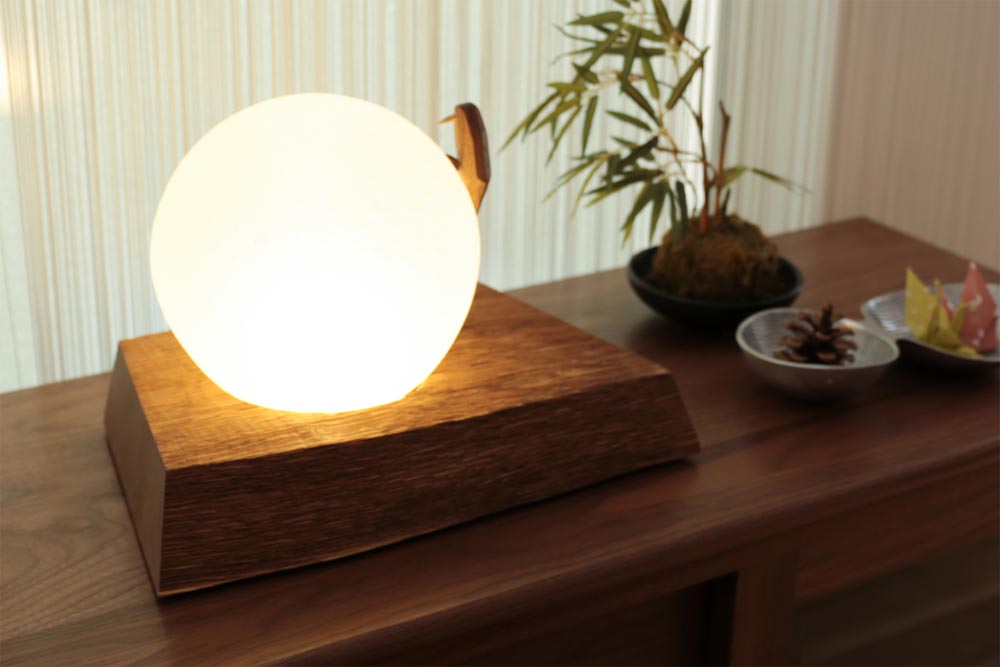 Asahikawa craft Hayami Kenji Akari Moon fo bird Picidae | 無垢にこだわる旭川家具 ...