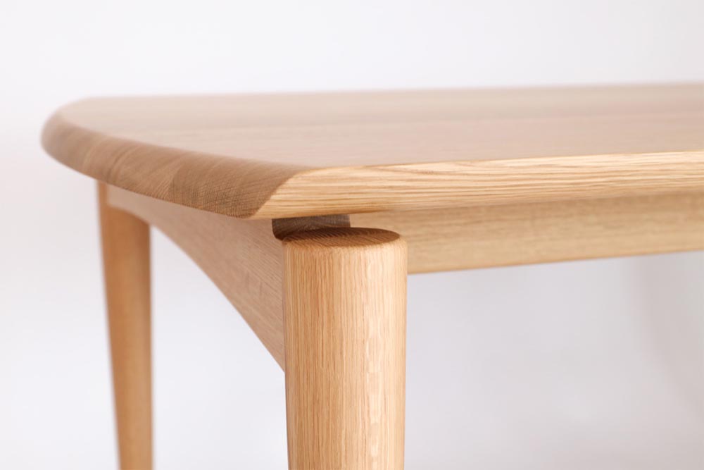 飛騨家具 飛騨産業 HIDA SEOTO セオト テーブル | 無垢にこだわる旭川家具・飛騨家具の専門店 | MUKU工房